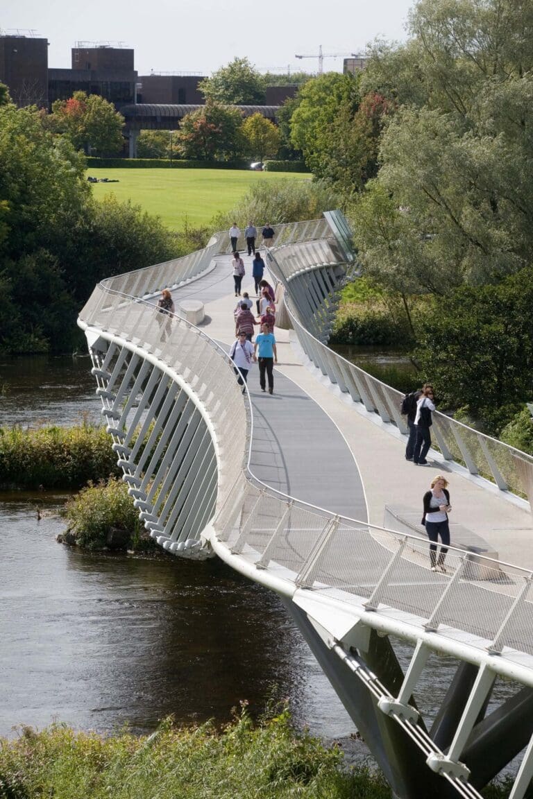 The Pedestrian Living Bridge | The Pedestrian Living Bridge University ...